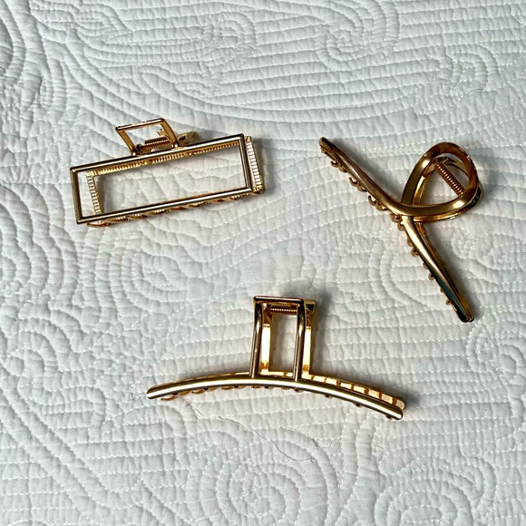 Accessories | Metal Claw Clips In Gold Tone Set Of 3 | Poshmark